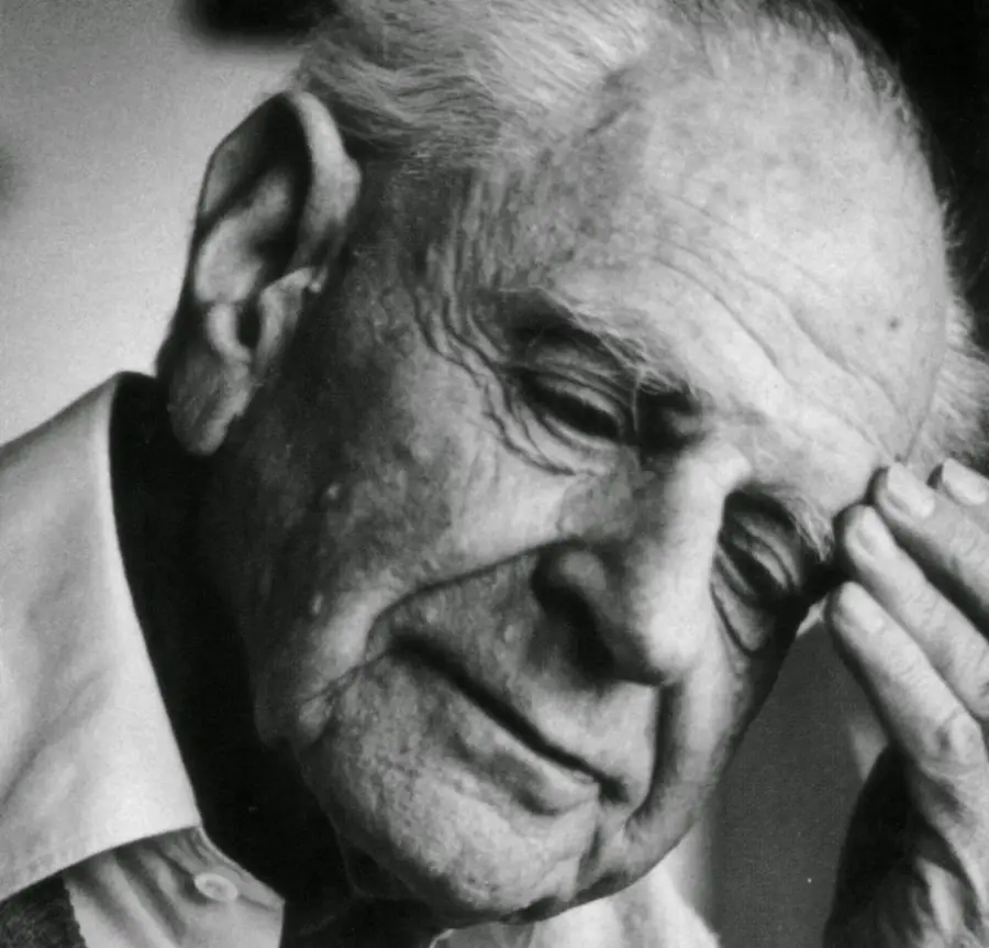 I tre Mondi pensati e spiegati in una intervista dal filosofo Karl Popper